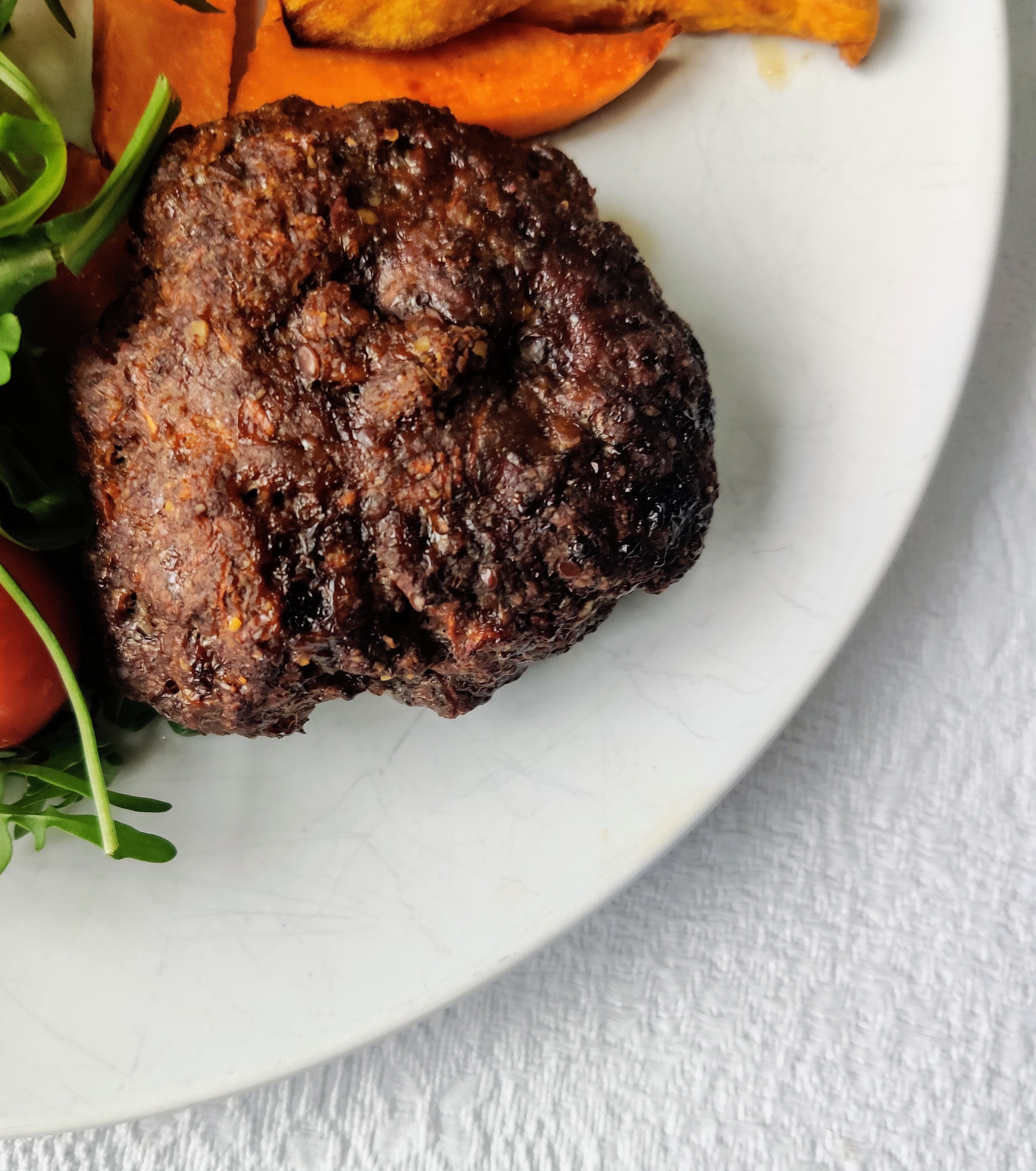Googie’s Kitchen presents BBQ Beef Burgers – Googies Kitchen Life