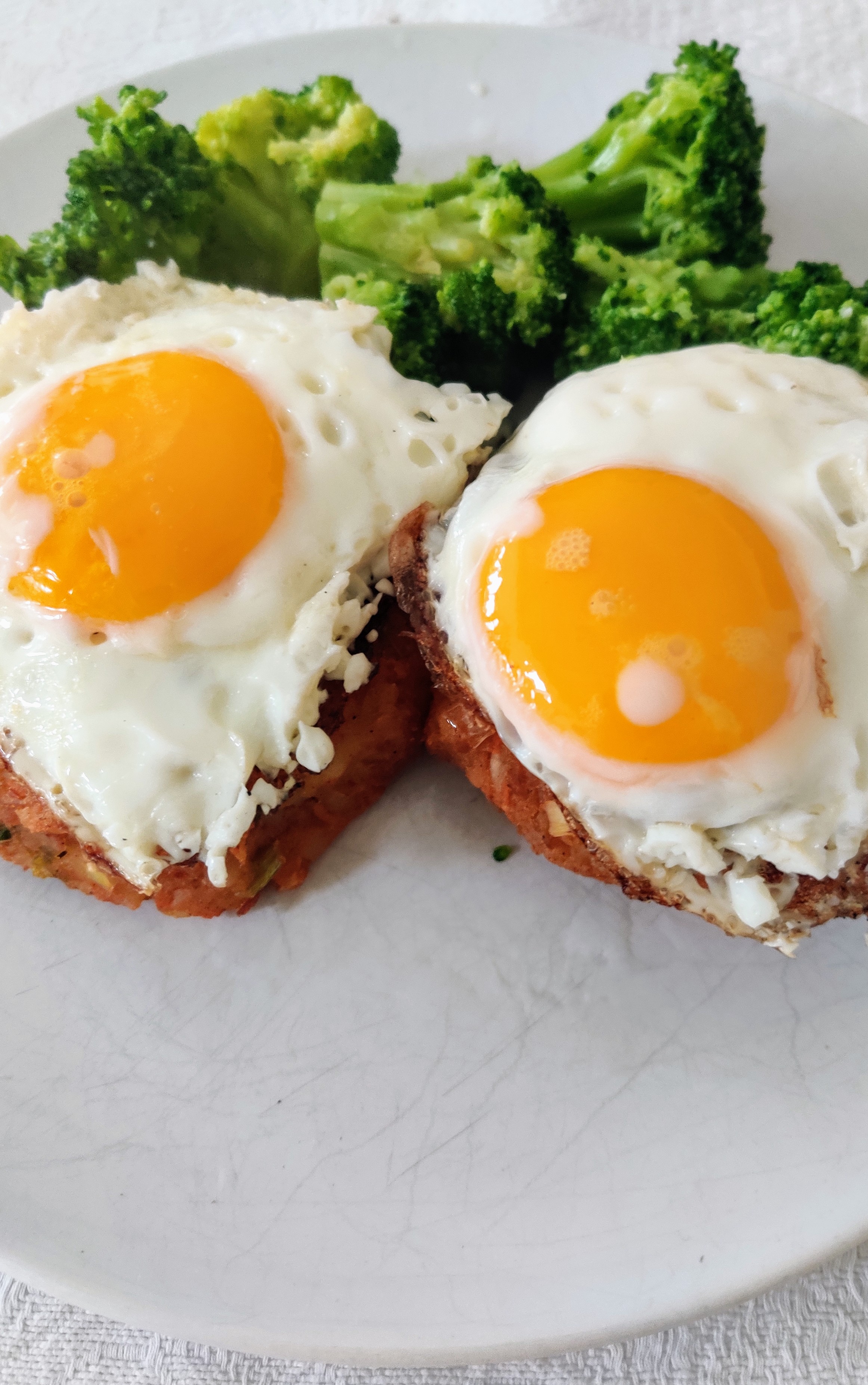 BBQ Parma Ham Potato Cakes with Fried Eggs – Googies Kitchen Life