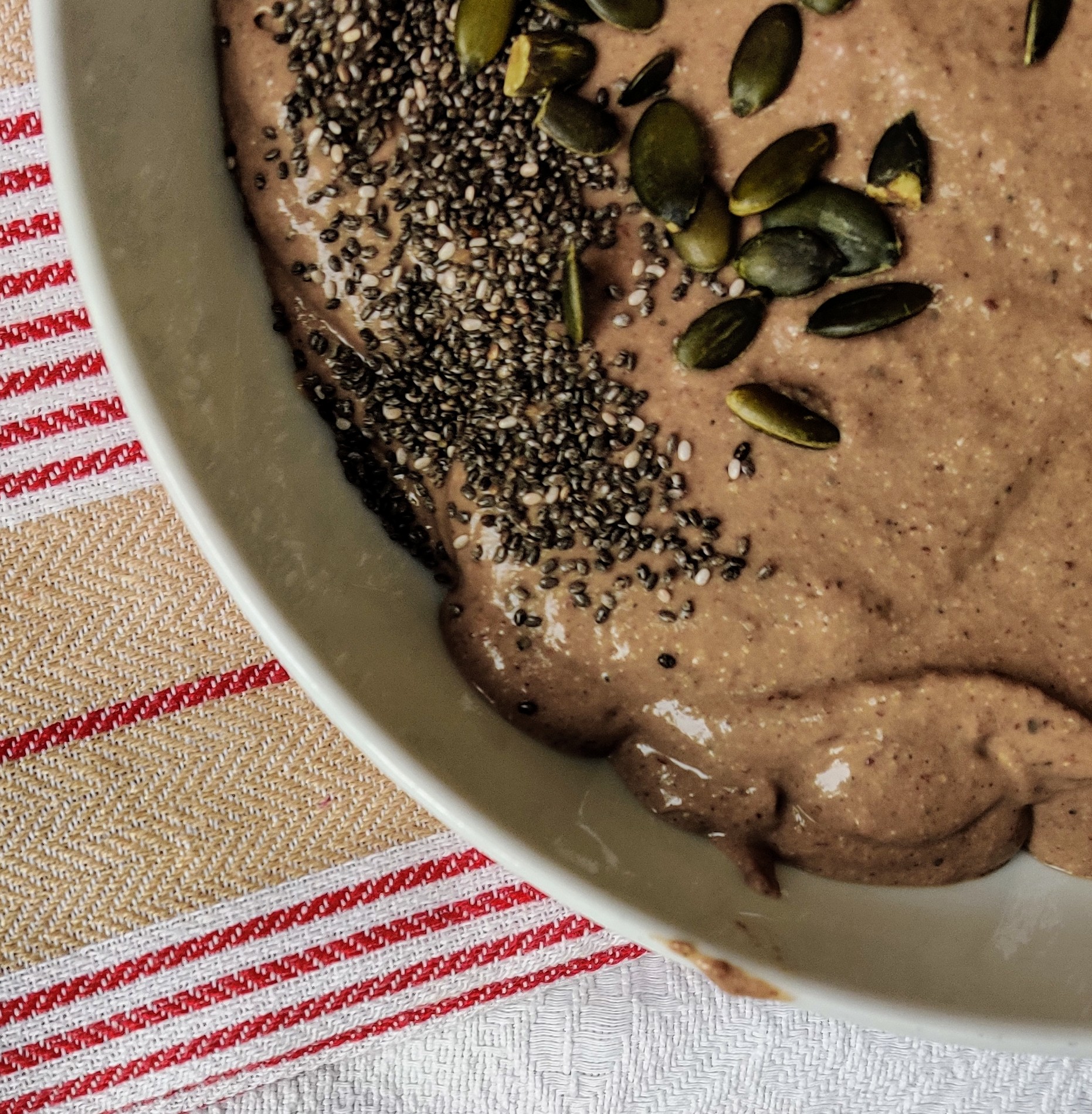 Chocolate and Prune Lentil Smoothie Bowl – Googies Kitchen Life
