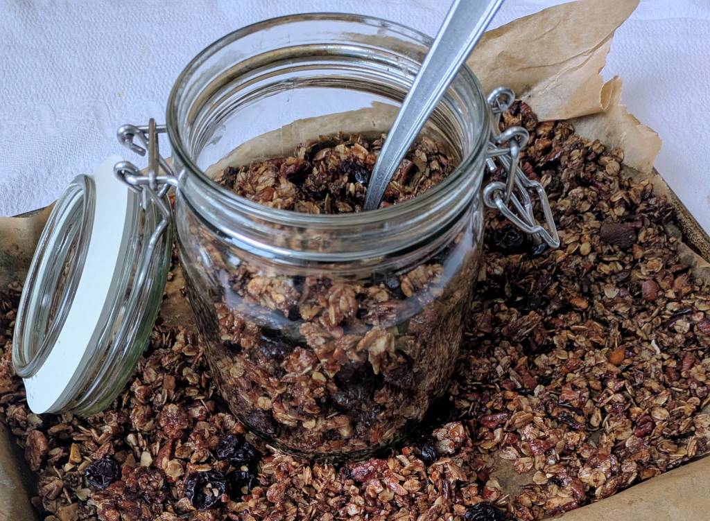 Chocolate and Sour Cherry Granola – Googies Kitchen Life